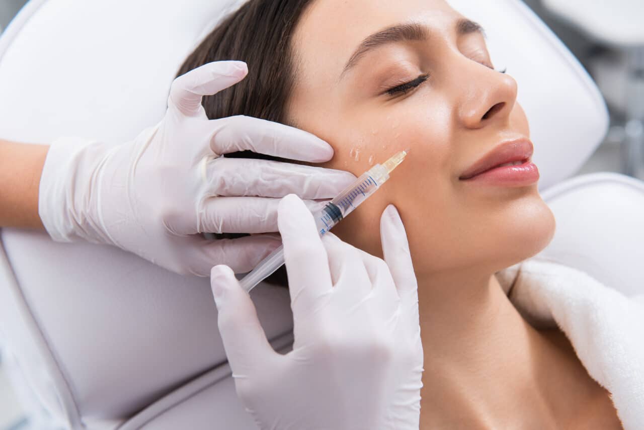 Celebrities Love Cheek Filler – Discover the Benefits